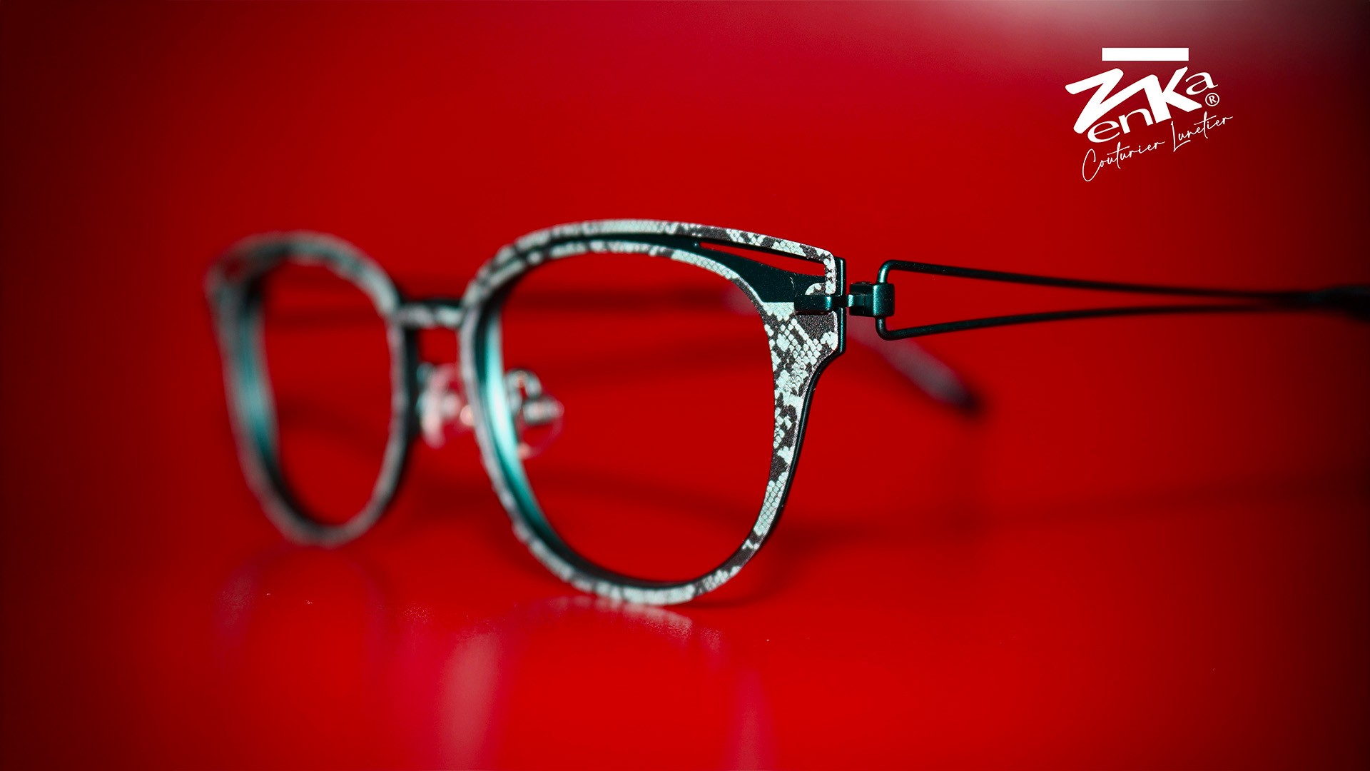 ZENKA - Lunettes Zenka : changez de look d'un simple clic.